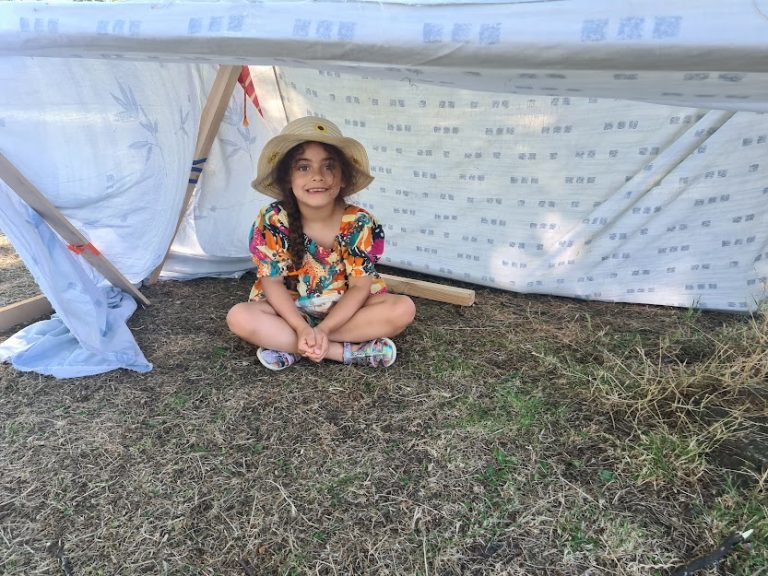 7 Ways to Create a Play-Based Learning Environment at Home - U me and ...